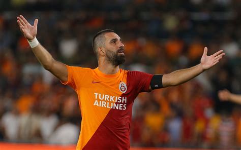 Turkish Veteran Midfielder Arda Turan Hangs Up His Boots At 35 Daily