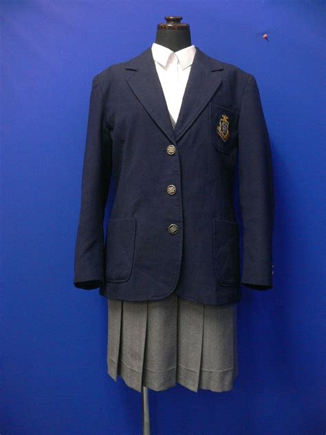 制服市場 大阪府 大阪女学院中・高校 夏冬セット 夏・冬それぞれ指定のベルト付き