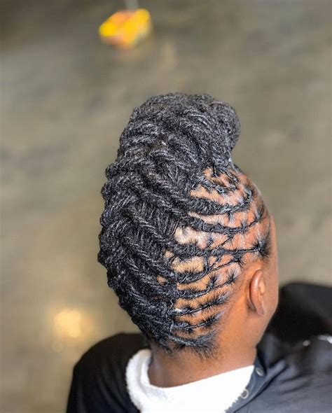 30 Creative Twist Hairstyles For A Bold And Beautiful Look
