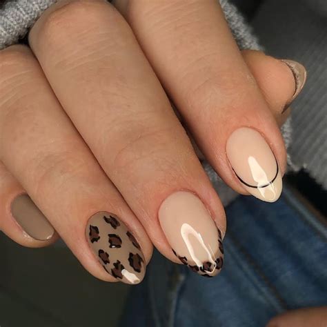 ‎🔱مركزفوق تخصصي ناخن نیلوفر🔱‎ ‎‎کاشت ناخنهلویی،ساده۳۰۰تومان ‎ترمیم