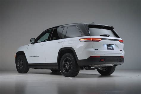 2026 Jeep Grand Cherokee L Specs Prices Mpg Reviews And Photos