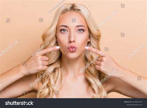 Hair Face Shape Photos And Images Shutterstock