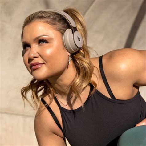 Sophia Thiel Beim Wacken Polarisiert Sie Erneut Mit Ihrem Look Galade
