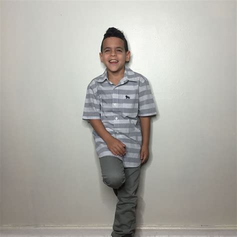 Official Aaron Colón Home