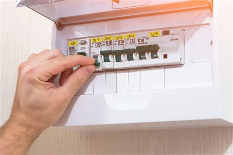 Becoming A Pro To Replace Circuit Breakers