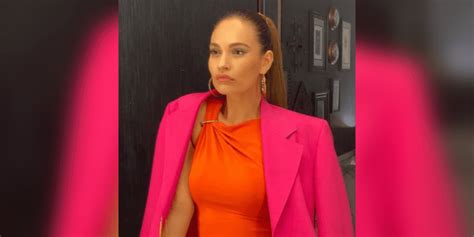 Lily James Lily Chloe Ninette Thomson Wiki Net Worth Biography Age Boyfriend Height