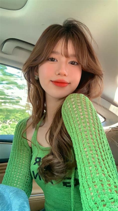 Ghim Của 𝑹𝒆𝒉𝒂𝒎┆🦋 Trên 🧡♡[girls[1 🧡 Con Gái Tóc đẹp Dép