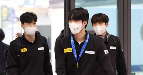 자유형 200m 대기록 달성한 황선우 “아시안게임 금 도전”