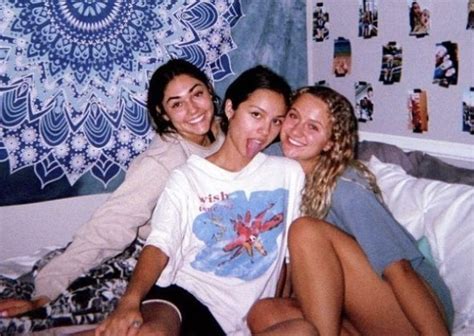 Pin By Amanda On Olivia Rodrigo Friend Photoshoot Cute Friend