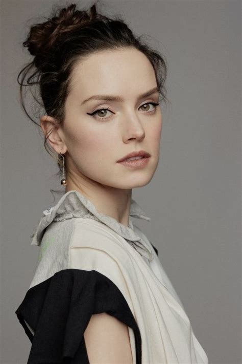 Daisy Ridley Fashion Forward Photoshoot Grazia China Cover Artofit