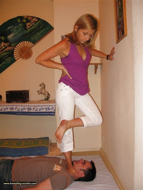 Head And Throat Trampling Pics Xhamster