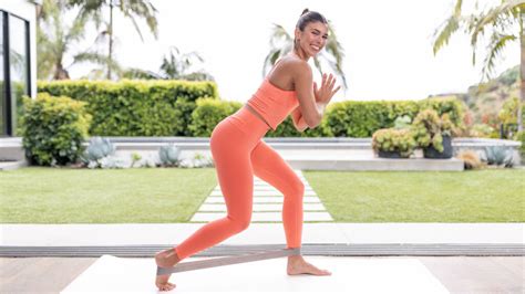 Glute Activation Exercises At Home Wake Up Your Glutes Sophie Thinks
