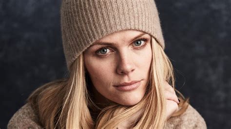 Brooklyn Decker Wallpaper Widescreen