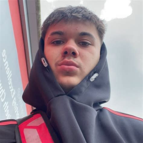 Ieuan Ieuan 017 • Threads Say More