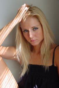 Dena Kollar Oyuncu Turkcealtyazi Org