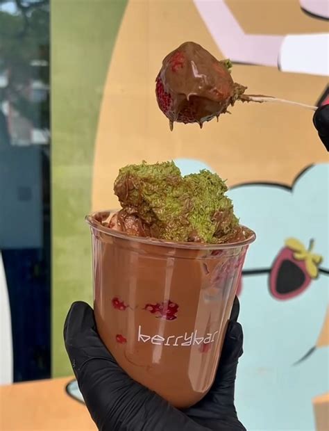 Viral Chocolate Filled Kunafa Strawberry Cups Are Landing In Singapore