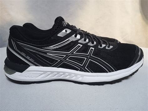 Asics Gel Sileo running shoes men's size US 8.5 on Carousell