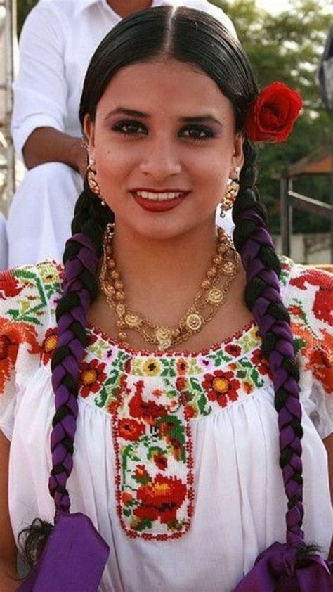 Pin By •̩̩͙ •̩̩͙ 𝐇𝐄𝐀𝐕𝐄𝐍 •̩̩ On •♫•♬•mÉxico ♥️ Lindo•♬•♫• Mexican Women Beauty Mexican