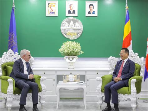 រដ្ឋមន្រ្តីក្រសួងបរិស្ថាន ផ្សព្វផ្សាយភាពស្អាតរបស់កម្ពុជាកៀរគរហិរញ្ញប្បទានបៃតង