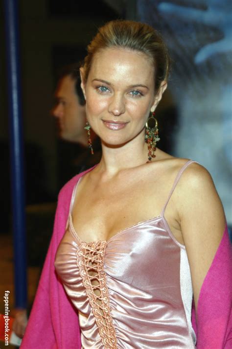 Sharon Case Sharonlcase Nude OnlyFans Leaks Fappening FappeningBook