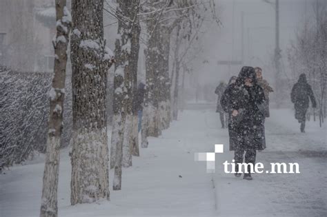 Сар шинийн өдрүүдэд хүйтэн салхитай байна