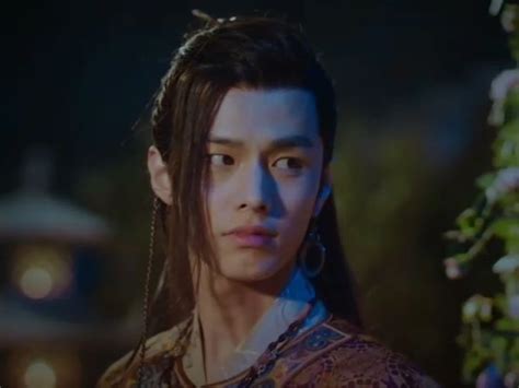 Ghim Của My Trên 何与yu He 何宜谦