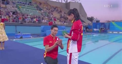 나랑 결혼해줄래 리우 시상대의 깜짝 청혼