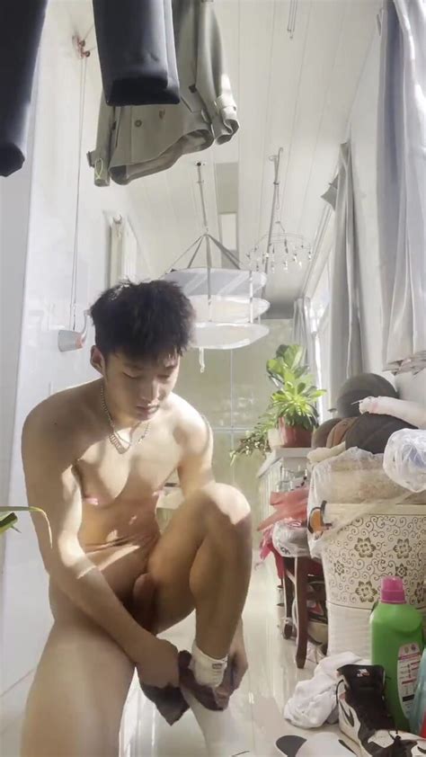 Compliant Asian Twink Do Squats Naked Handjob ThisVid Auf Deutsch