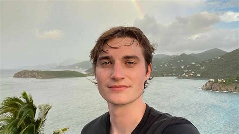 Who Is Nathan Schwandt His Age Height Dating Net Worth Bio Net