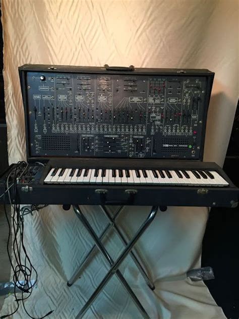 ARP Synthesizer ARP Keyboard With Original Manuals Synthesizer Learn Guitar Easy