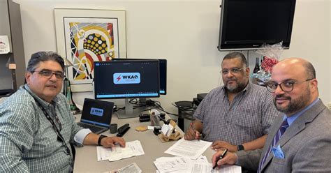 Néstor Duprey Y José Efraín Hernández Renuevan Su Compromiso Con Wkaq