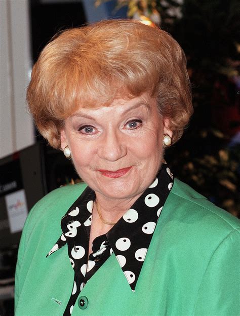 Eine Vollblut Komödiantin Schauspielerin Ingeborg Krabbe 2006 Čsfd Cz