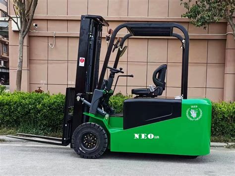 News Seated Type Reach Truckhydraulic Pallet Truckvariable Reach Truck