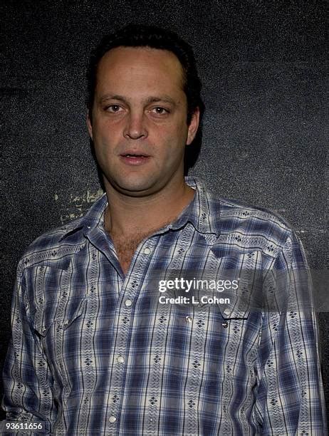 Vince Vaughn 2002 Photos And Premium High Res Pictures Getty Images