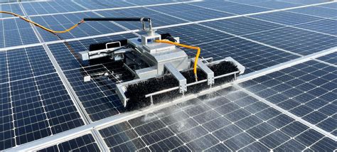 怪虫机器人 堒全自主光伏清洁机器人 怪虫机器人 堒全自主光伏清洁机器人