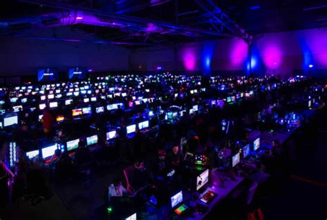 How To Lan Party Everything You Need To Know Esports Maps