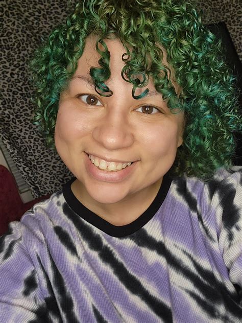 How To Go From Black To Red R Hairdye