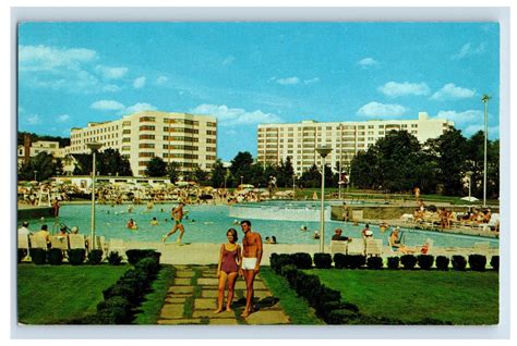 Vintage The Concord Hotel Kiamesha Lake New York Postcard P132e
