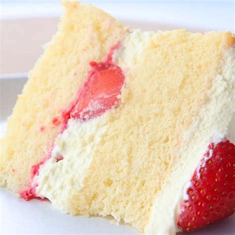 Delicious Strawberries And Cream Cake Recipe 6 Inch Strawberry Cake