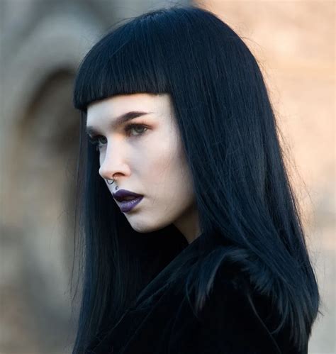 30 Alternative Hairstyles To Give You A Funky Unique Look