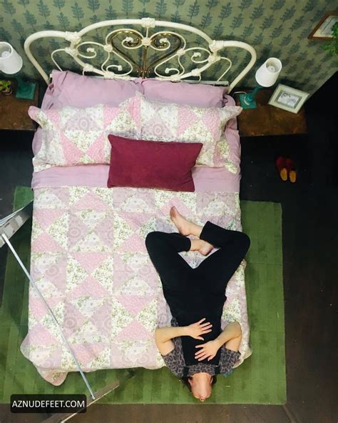 Larisa Oleynik Feet Aznudefeet