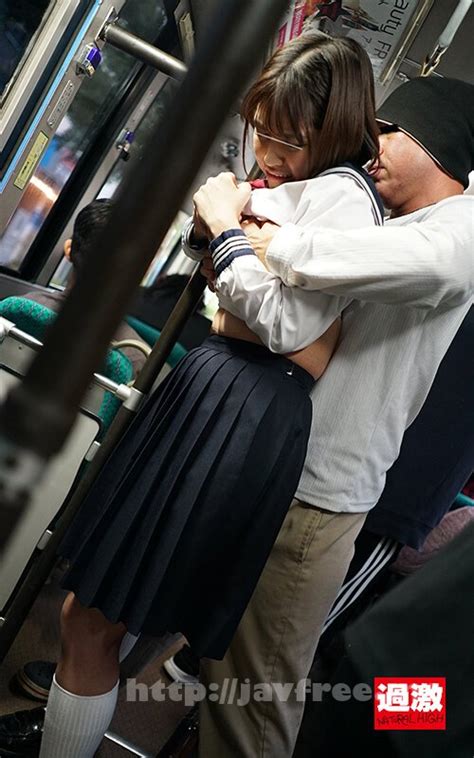 Nhdtb 75802 満員バスで背後から制服越しにねっとり乳揉み痴 され腰をクネらせ感じまくる巨乳女子 生18 推定gカップ