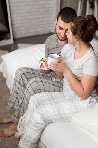 Schöne Junge Paare Zusammen In Der Liebe Kostenlose Foto