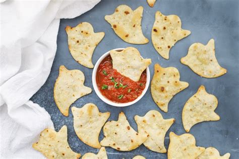 Spooky Baked Halloween Ghost Chips Gluten Free Paleo Friendly レシピ