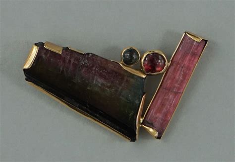 Lot Red And Green Tourmaline Pin In 14k Yellow Gold
