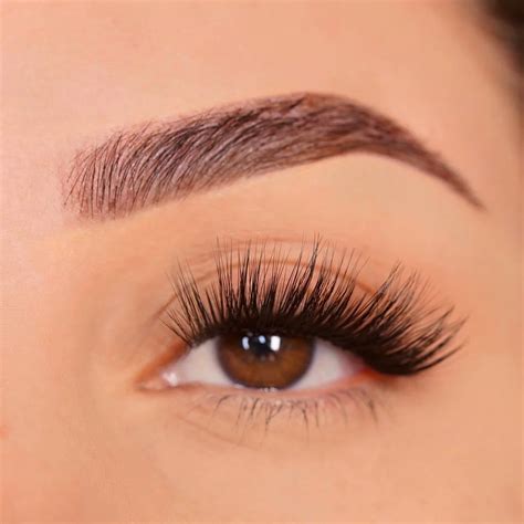 What Eyelash Extensions Are Best For Hooded Eyes Underlash