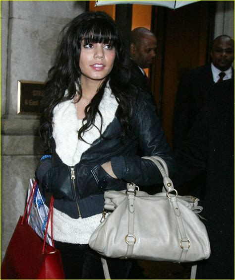 Vanessa Hudgens Has Blunt Bangs Photo 1006161 Vanessa Hudgens Photos