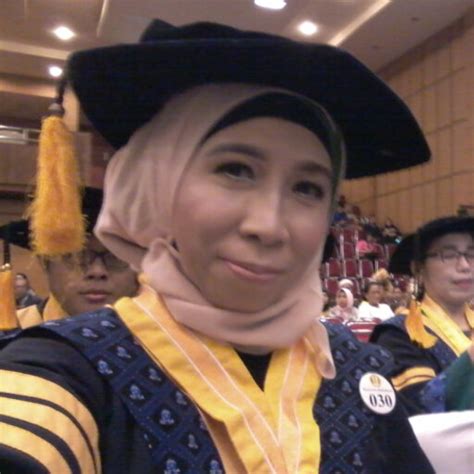 Julina Julina Doctor Of Philosophy State Islamic University Of Sultan Syarif Kasim Riau