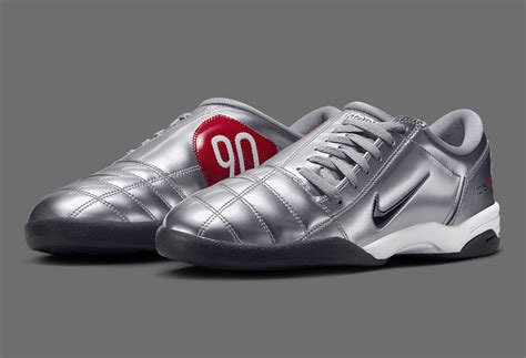 Nike Total 90 Why Were Still Obsessed With The Ugliest Best Sneaker