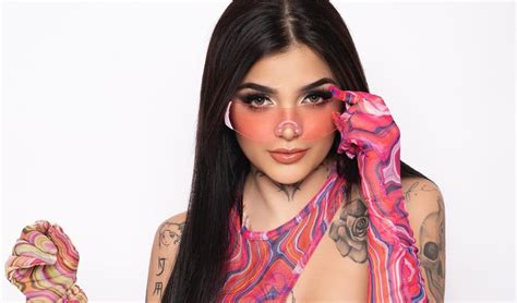 Karely Ruiz Se Inspira En Demi Rose Para Posar Como Un ángel